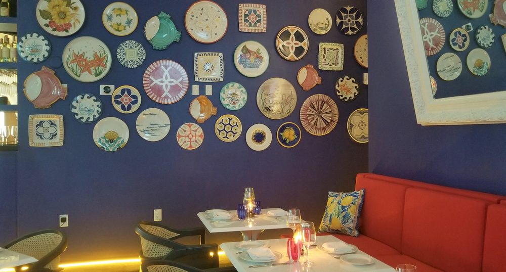 Amare Miami, Top Marks in Food and Decor: MiamiCurated